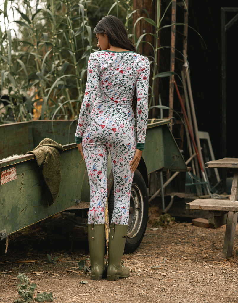 Andes Lounge Onsie in Christmas In The City | Beach Bunny | Beach Bunny ...